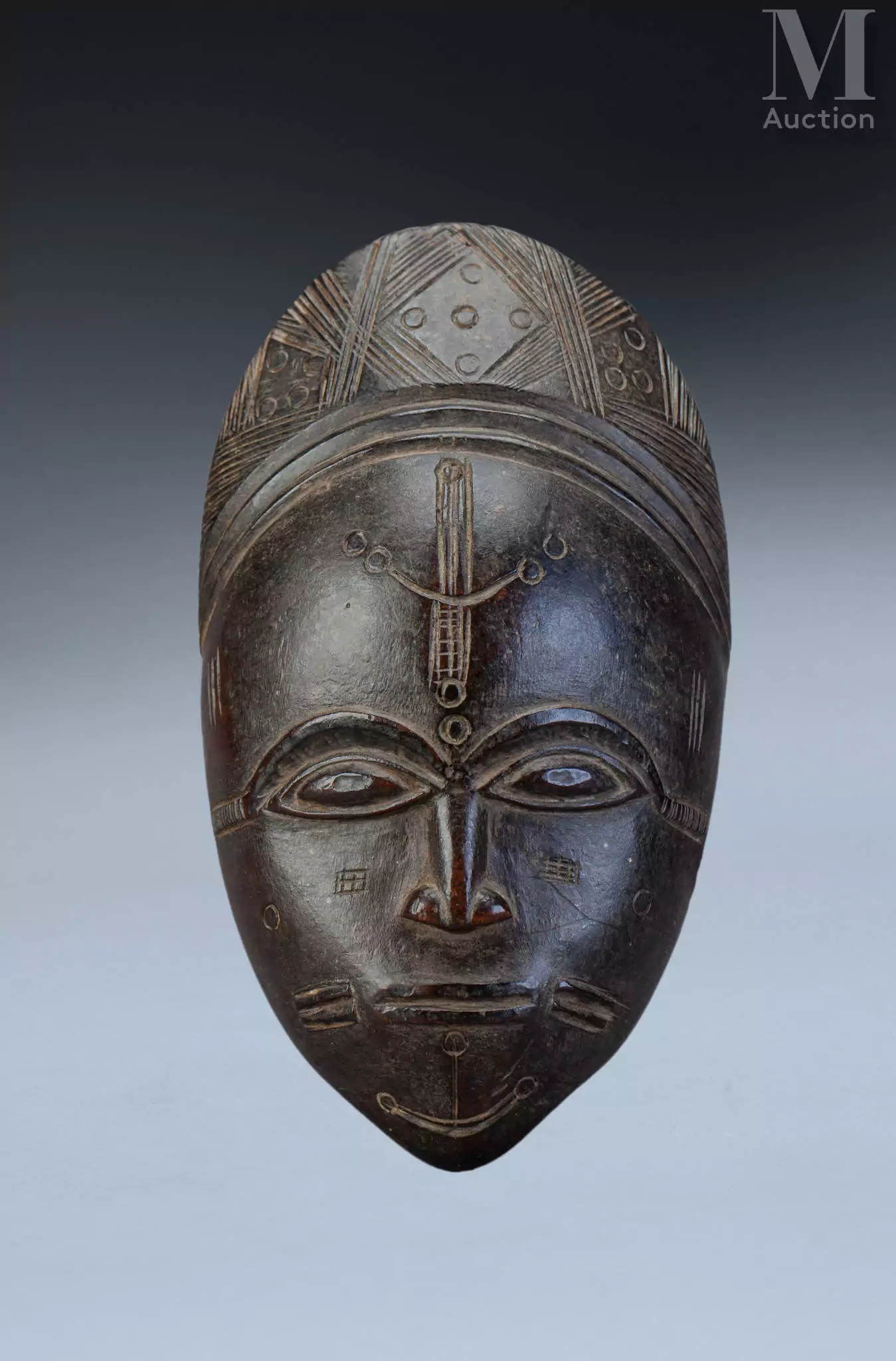 Petit masque portrait (Baoulé) - Lot 126 - enchères