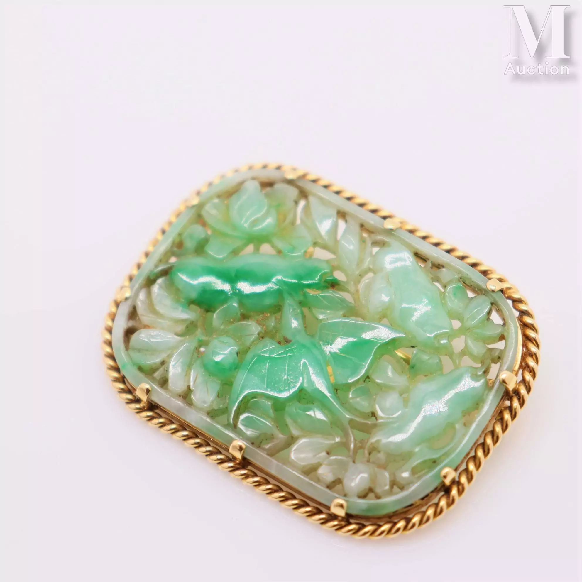 Broche jade - Lot 26 - enchères