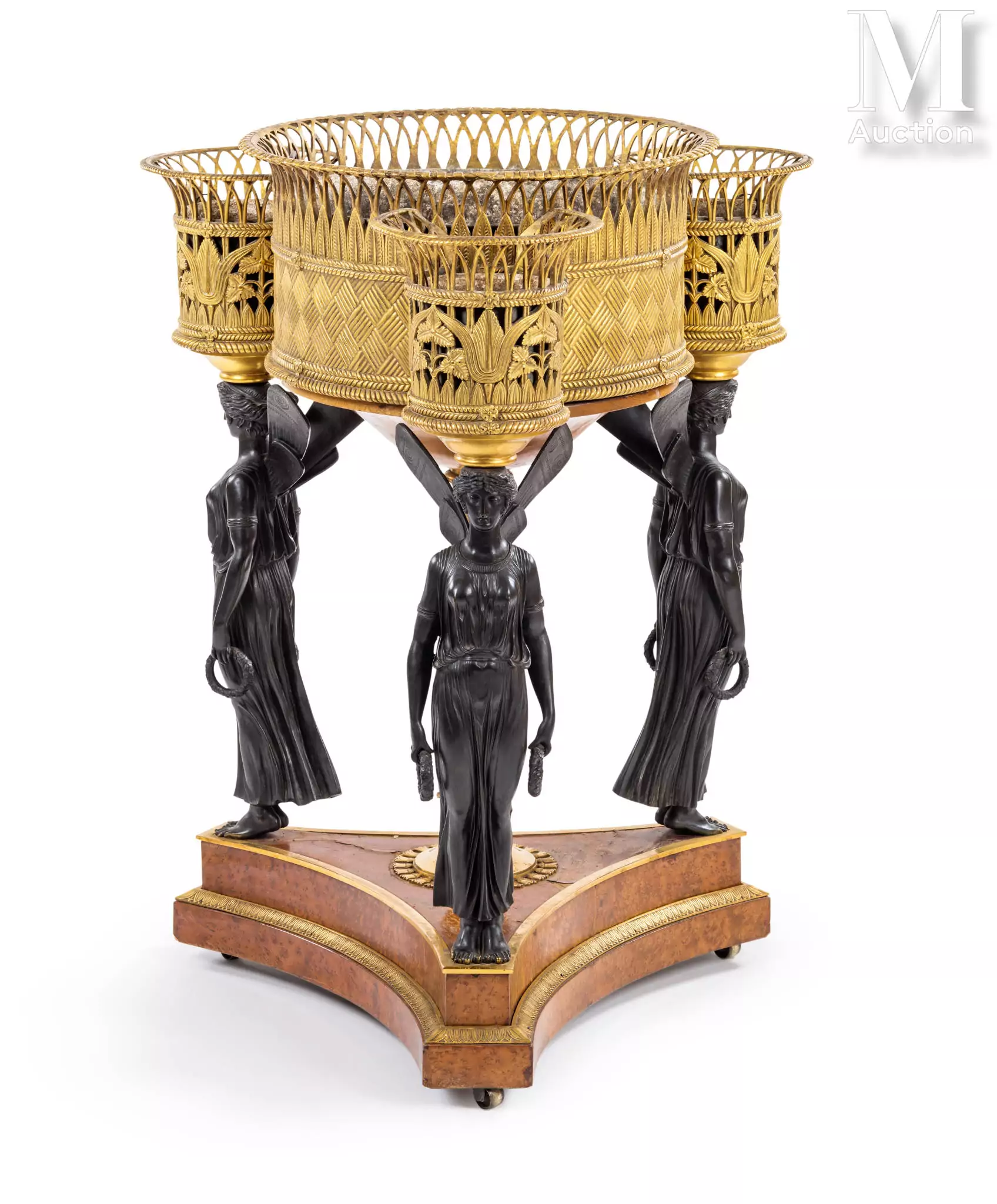 RARE ET IMPORTANTE JARDINIÈRE EN BRONZE DU MODÈLE DE THOMIRE AU CHÂTEAU ...